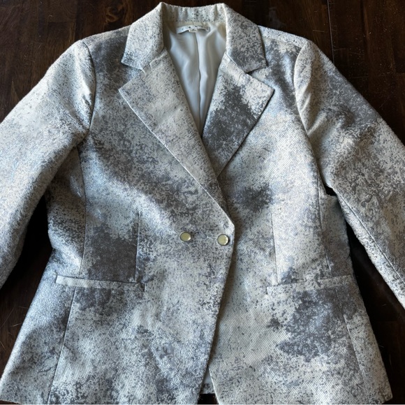 CAbi | Jackets & Coats | Gorgeous Cabi Metallic Blazer | Poshmark